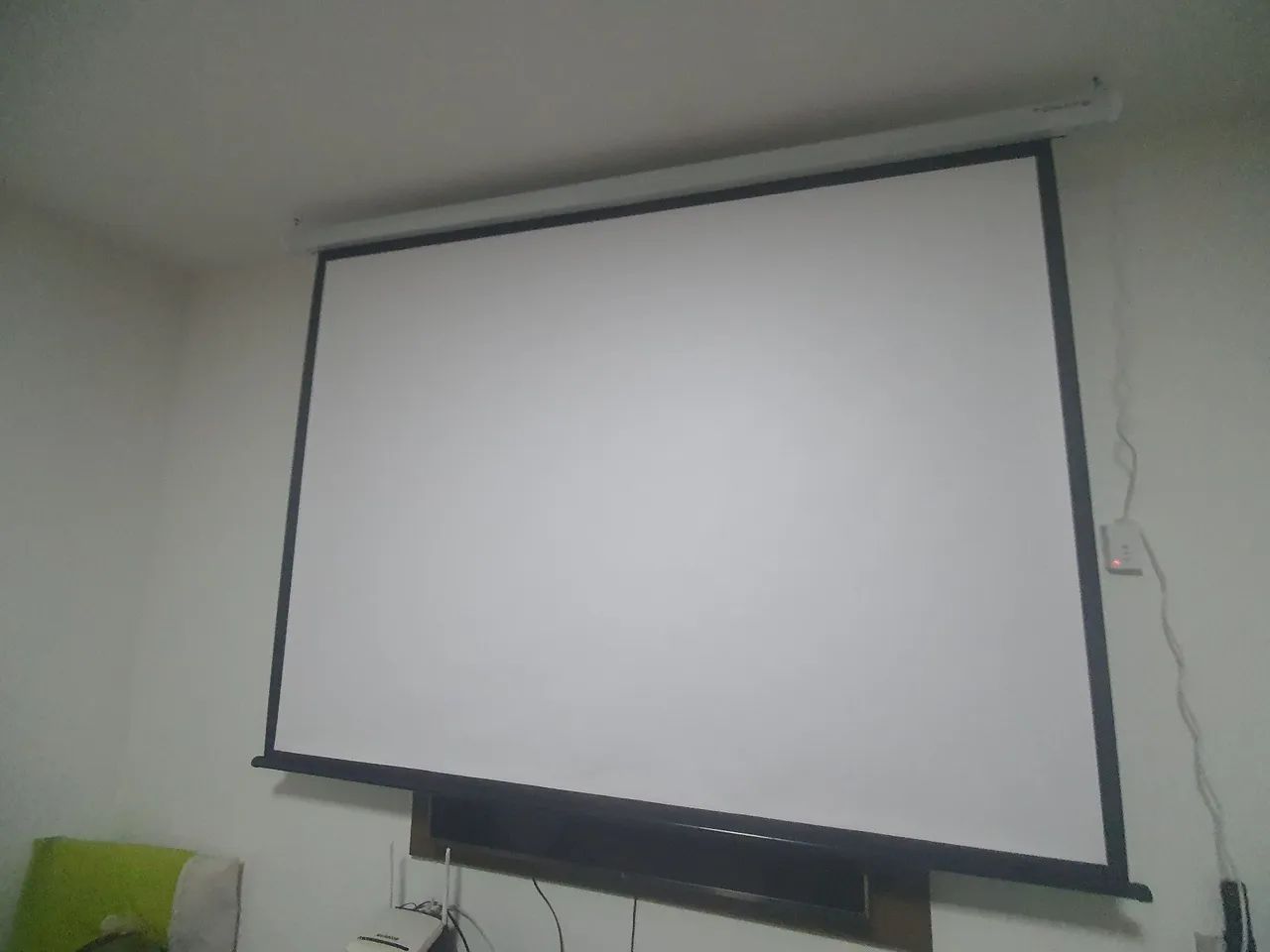 Tela de Projeção 100 polegadas elétrica com controle remoto ...