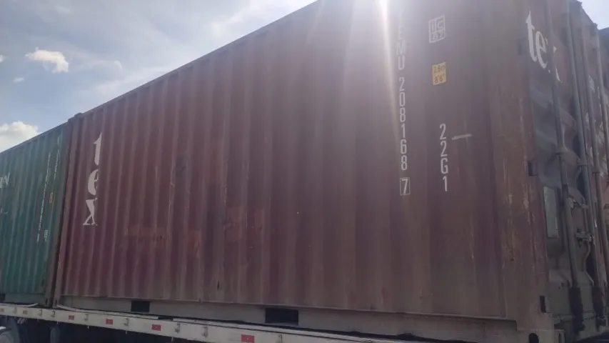 "container 20 pes" no Brasil