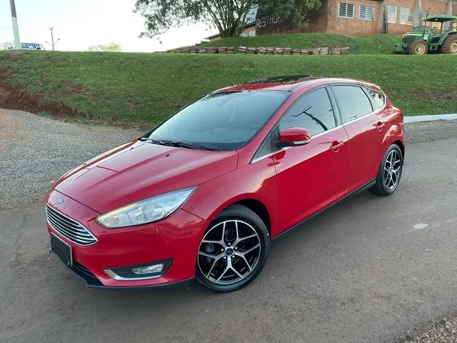 FORD FOCUS 2017 Usados e Novos no RS