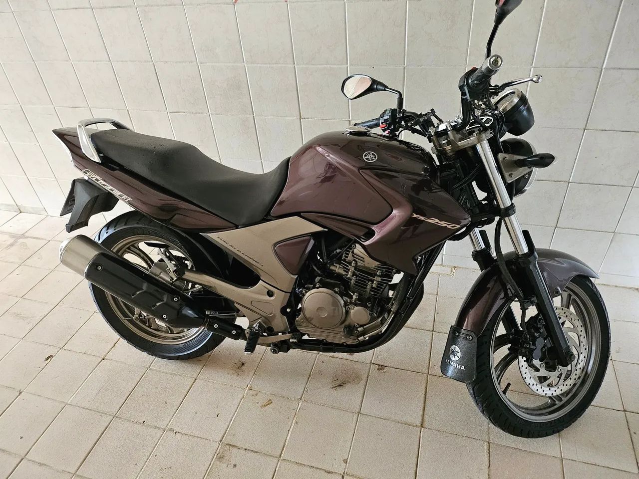 Motos YAMAHA FAZER 2008 no Brasil