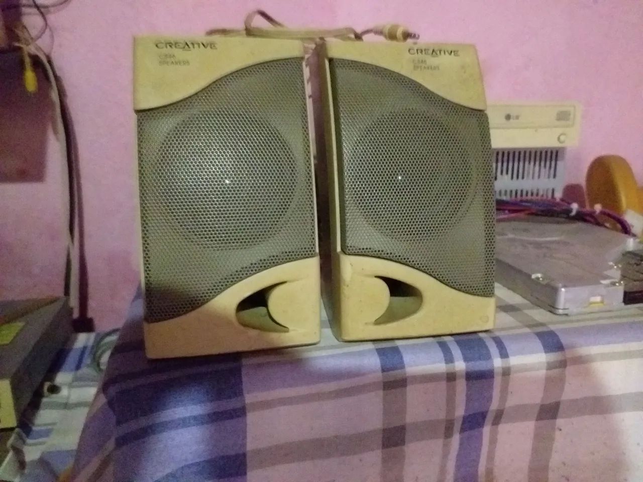 Caixas Creative CS-46,computador,antigo,msdos,PC,486,Sound Blaster ...