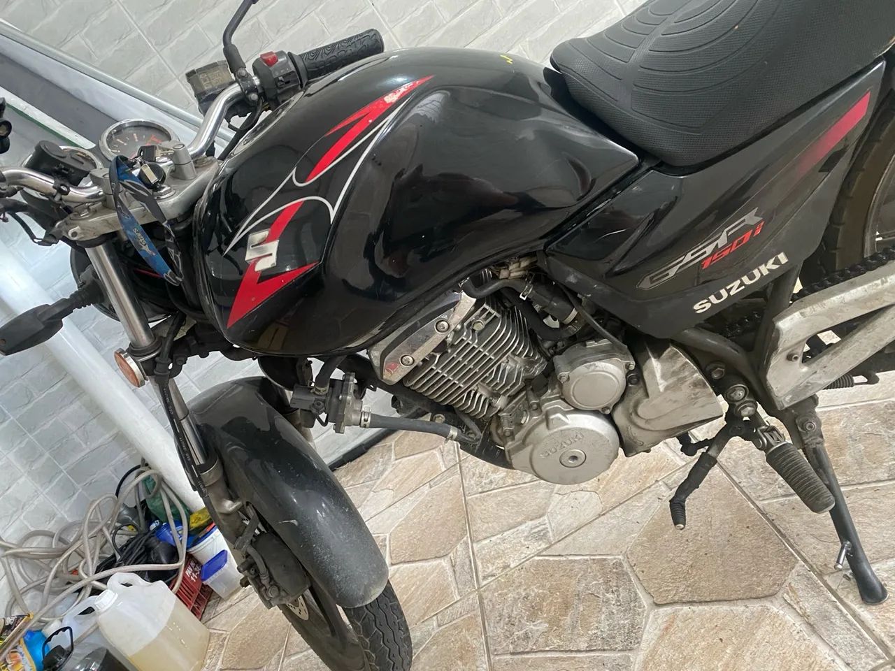 Motos SUZUKI GSR no Brasil