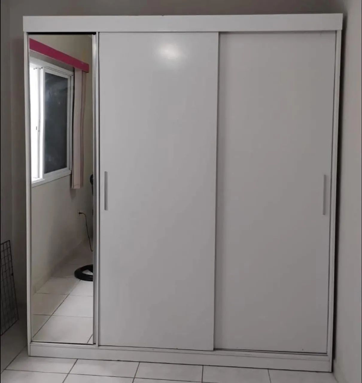 Guarda-Roupa Branco com Gavetas e Prateleiras - Armários e Guarda ...