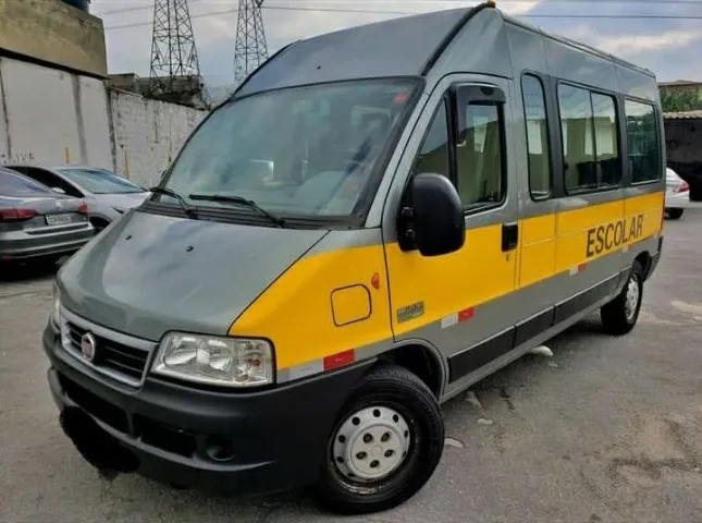 "carro escolar" - Carros Usados e Novos à venda