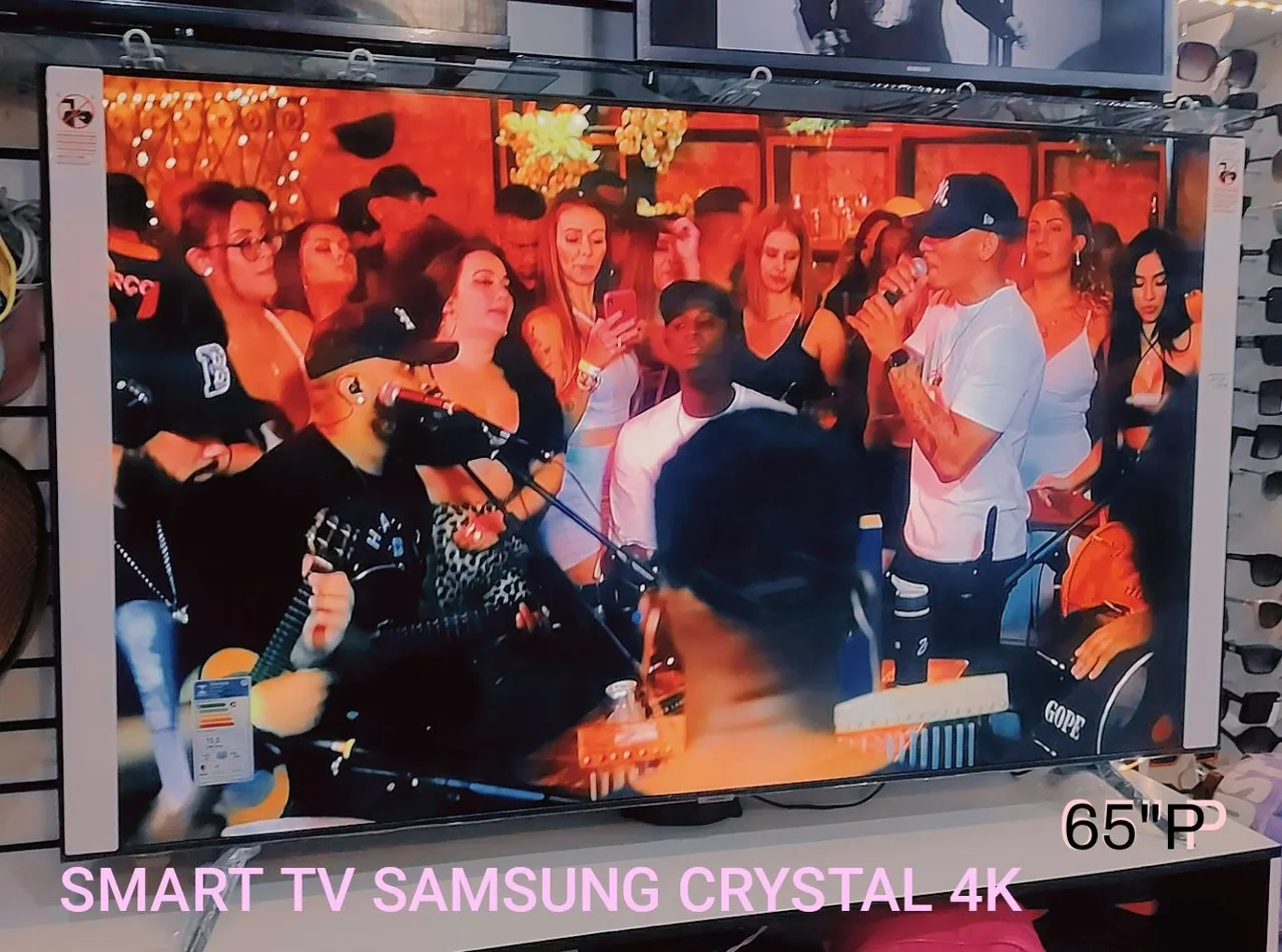 "tv de 65 polegadas" - TVs no Brasil