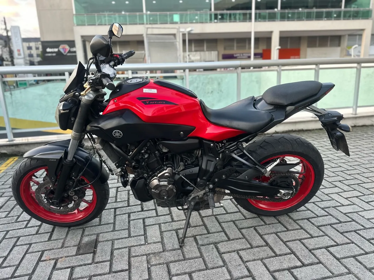 Motos YAMAHA MT-07/MT-07 2016 no Brasil