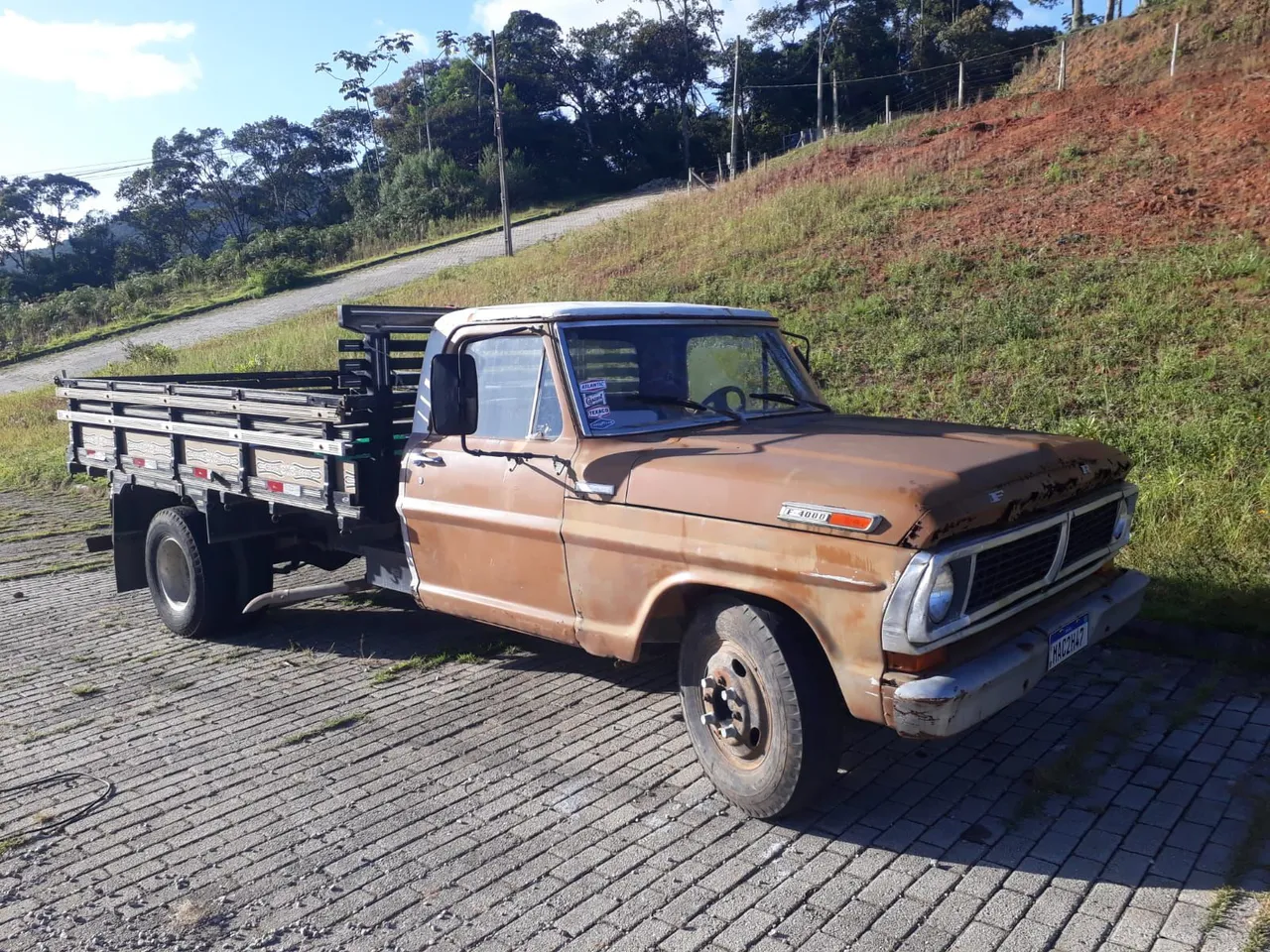 FORD F-4000 Usados e Novos
