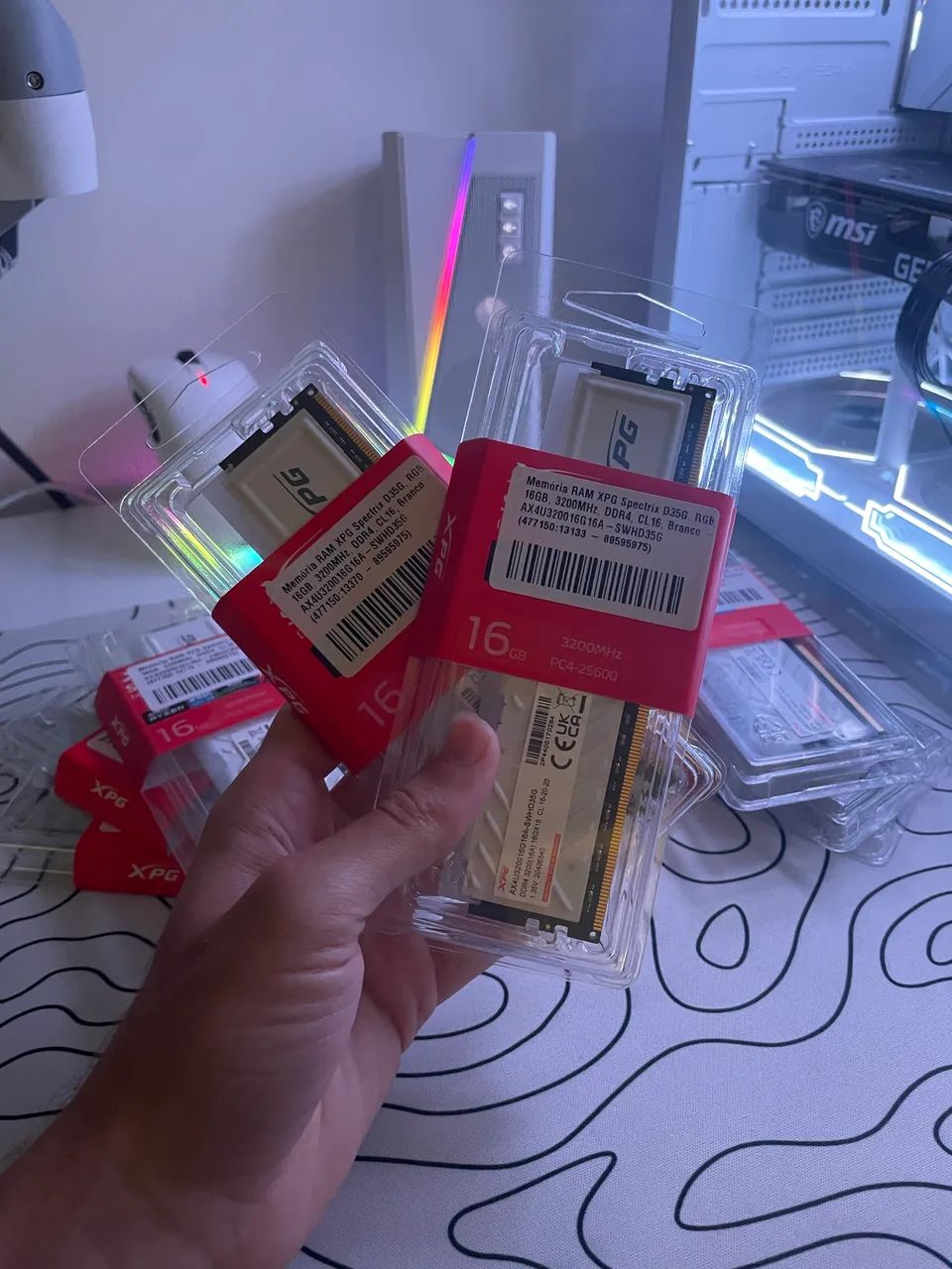 Memória RAM XPG Spectrix 2x16gb 3200mhz com LED - Memória RAM - São ...