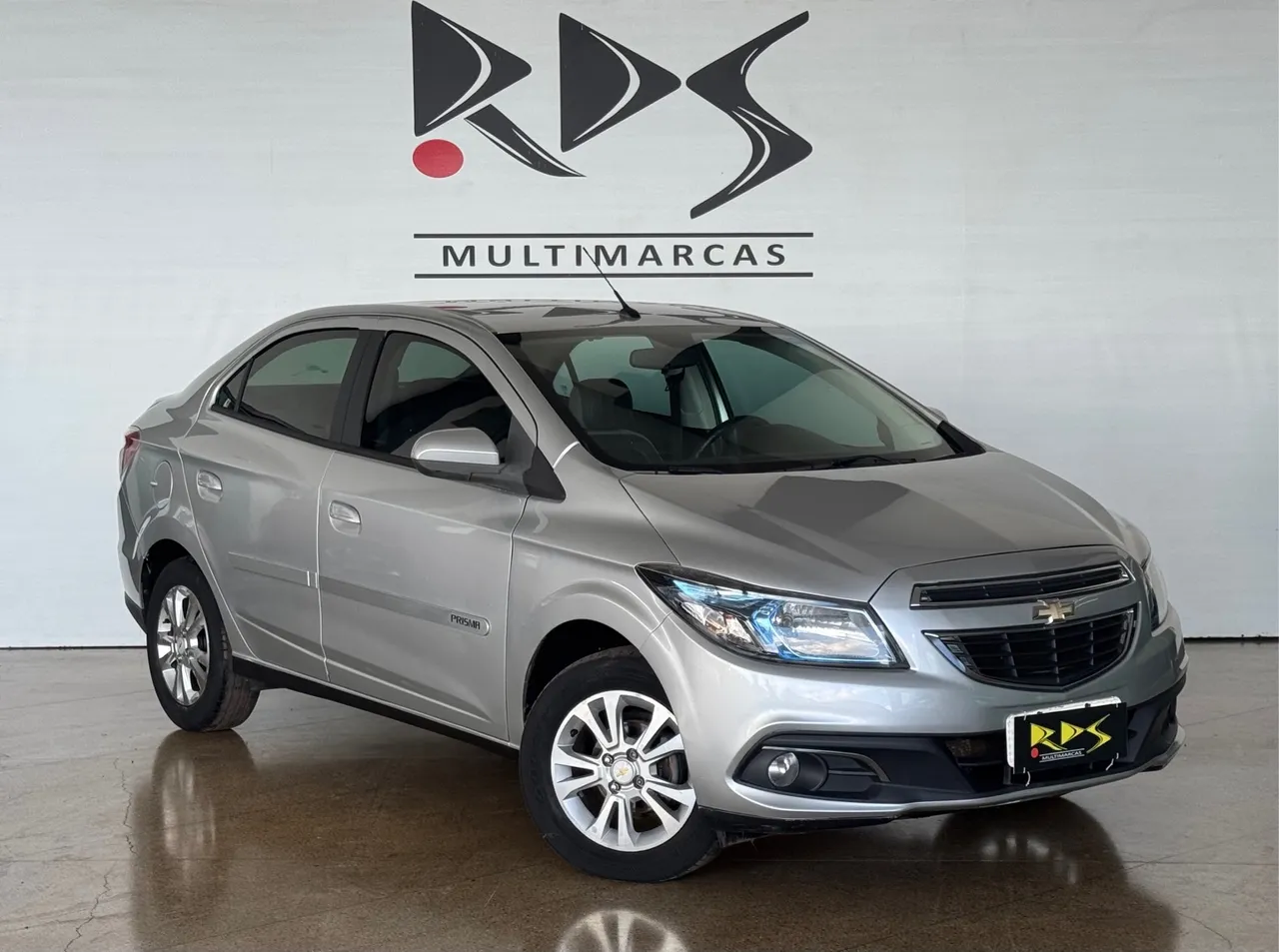 CHEVROLET PRISMA Usados e Novos no DF