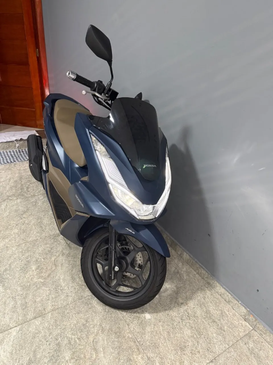 Motos HONDA PCX 2024 no Brasil