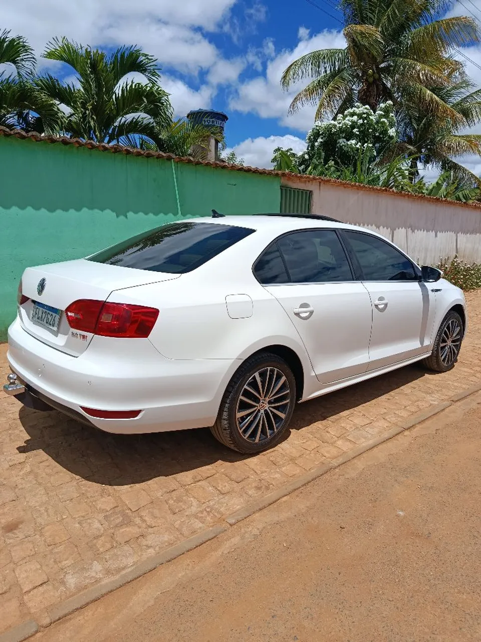 VOLKSWAGEN JETTA Usados e Novos na BA