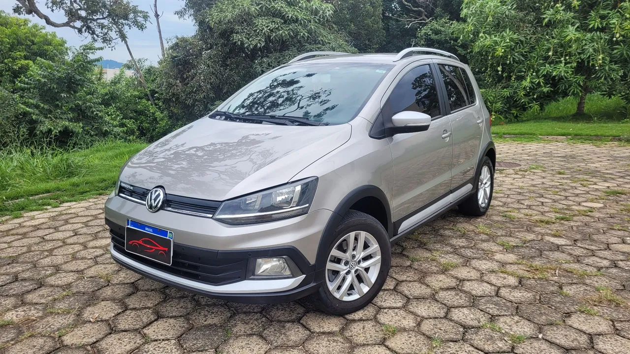 VOLKSWAGEN CROSSFOX 2015 Usados e Novos