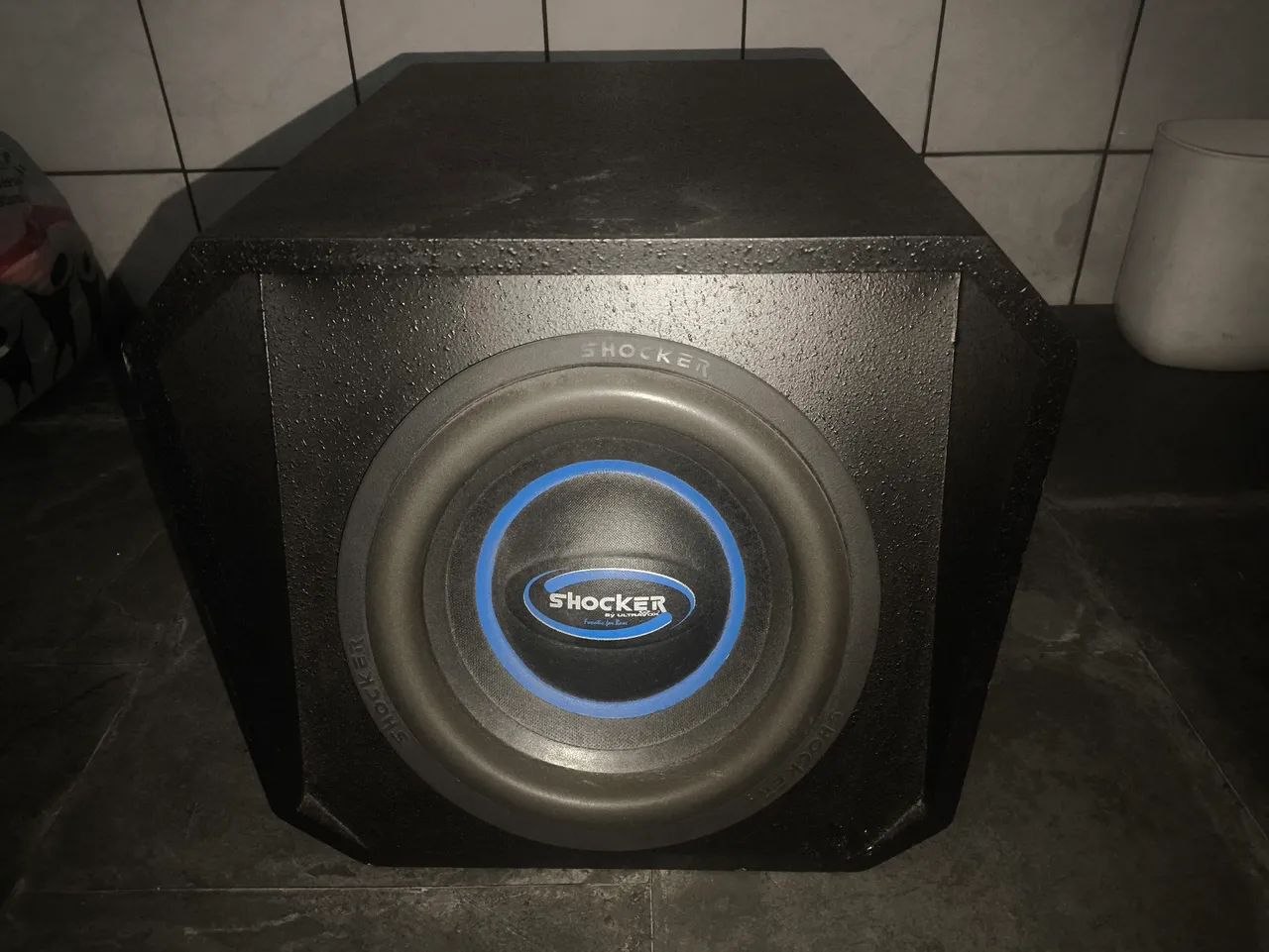 Subwoofer Shocker 12 polegadas com caixa - Equipamentos e Acessórios de ...