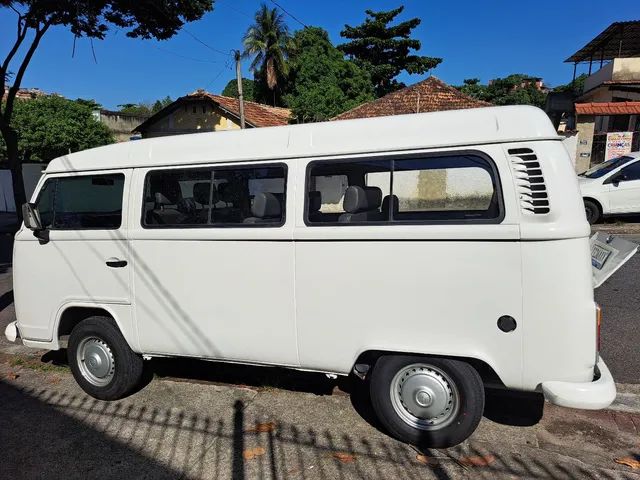 VOLKSWAGEN KOMBI 2013 Usados e Novos