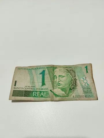 "cedulas de um real" no Brasil