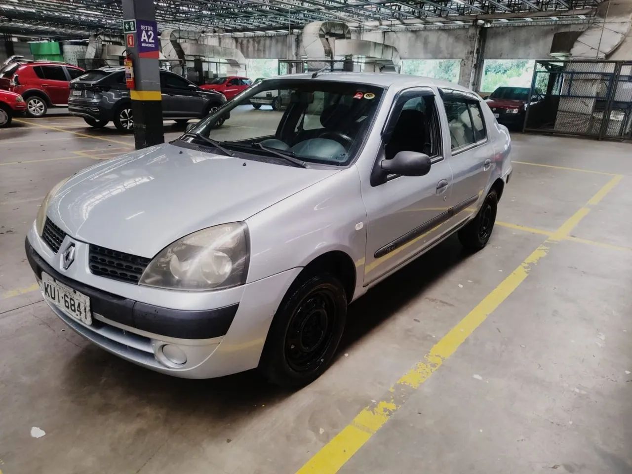 RENAULT CLIO 2005 Usados e Novos