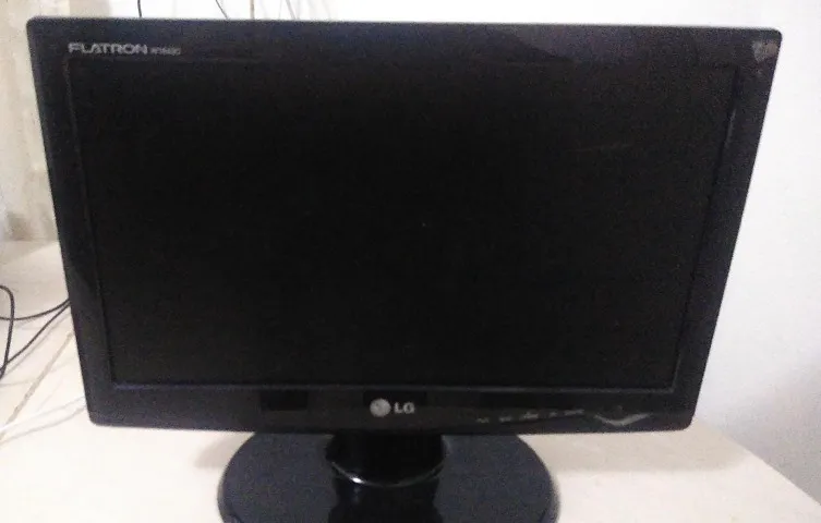 "lg flatron w1643c" - Monitores no Brasil