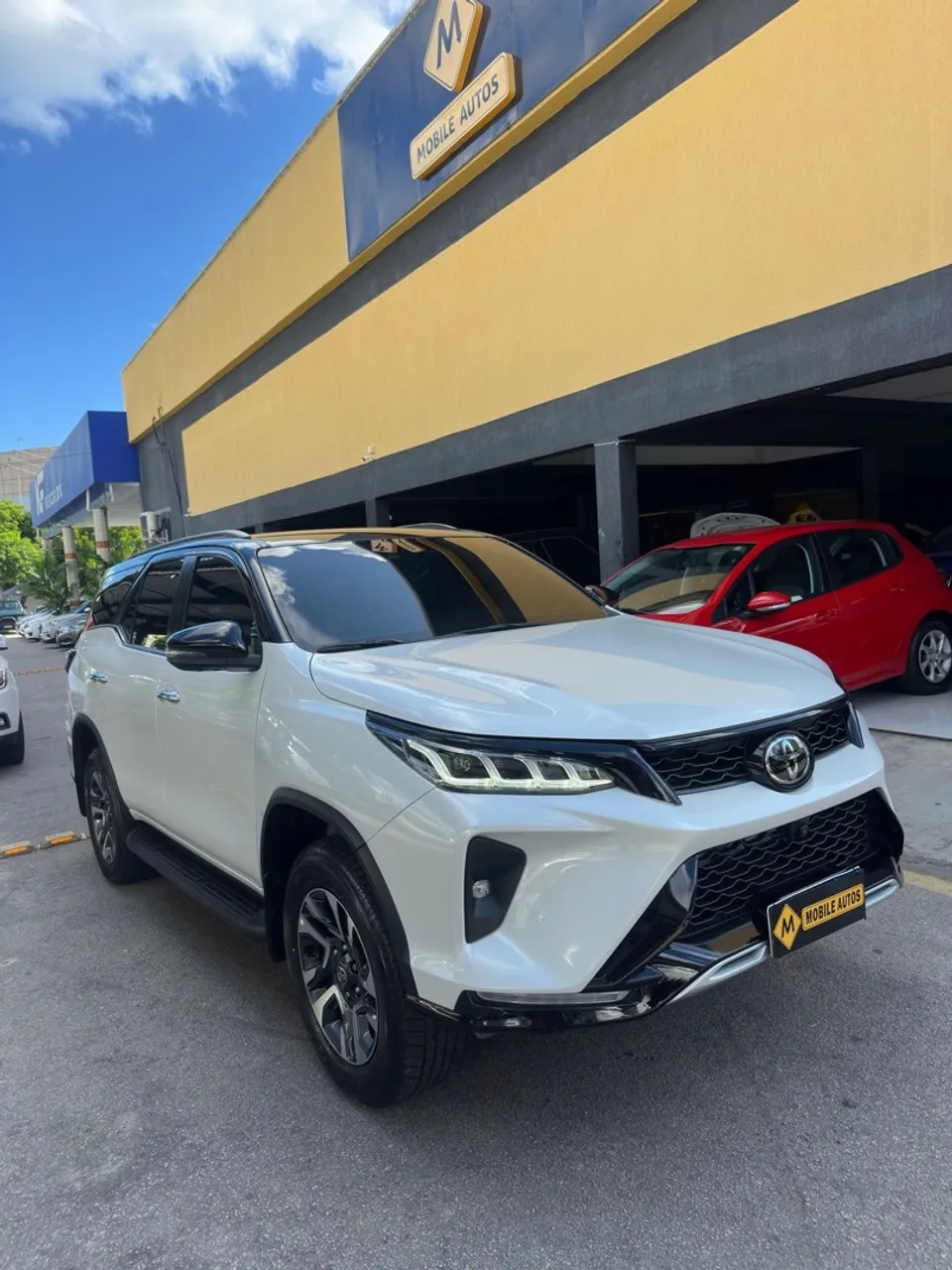 TOYOTA HILUX SW4 DIAMOND 2.8 TB 4X4 DIE. AUT. Usados e Novos