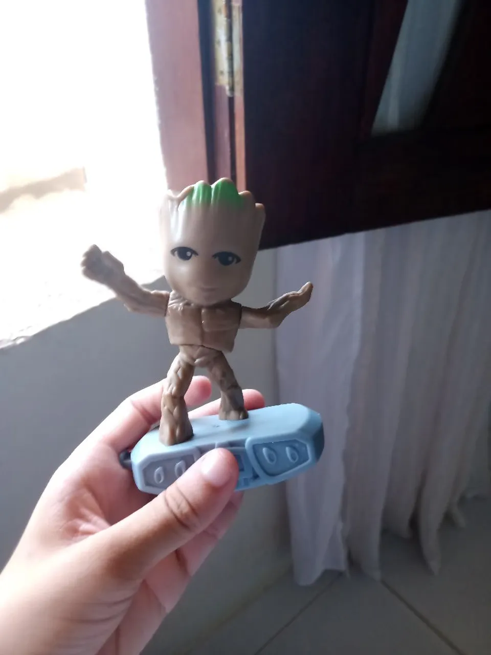 "baby groot marvel" no Brasil