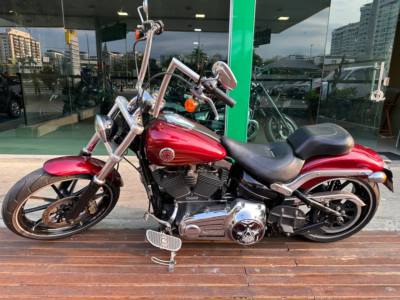 Motos Harley-Davidson Breakout no Brasil