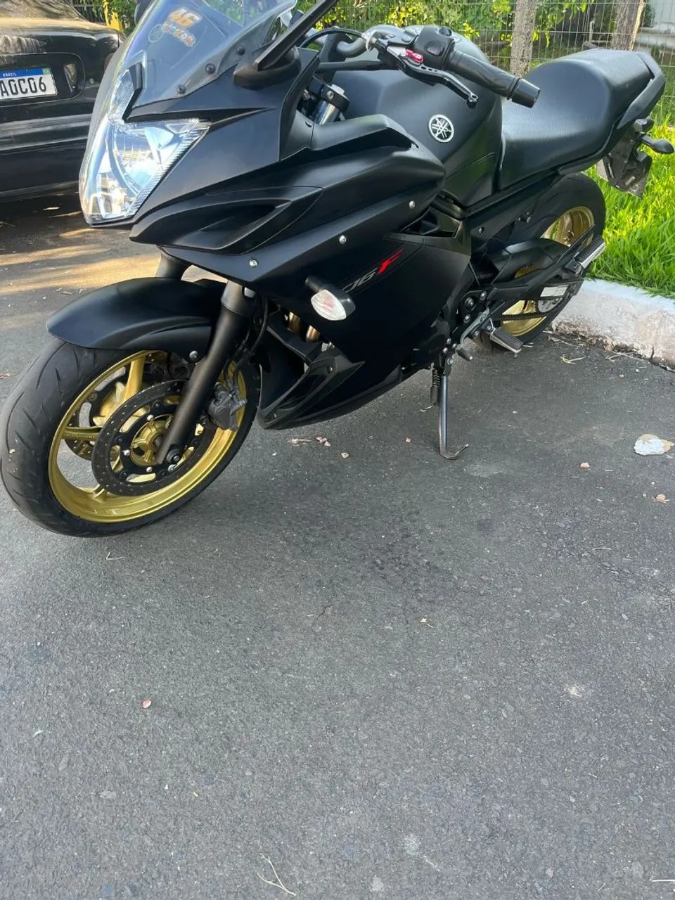 Motos YAMAHA XJ6 no Brasil