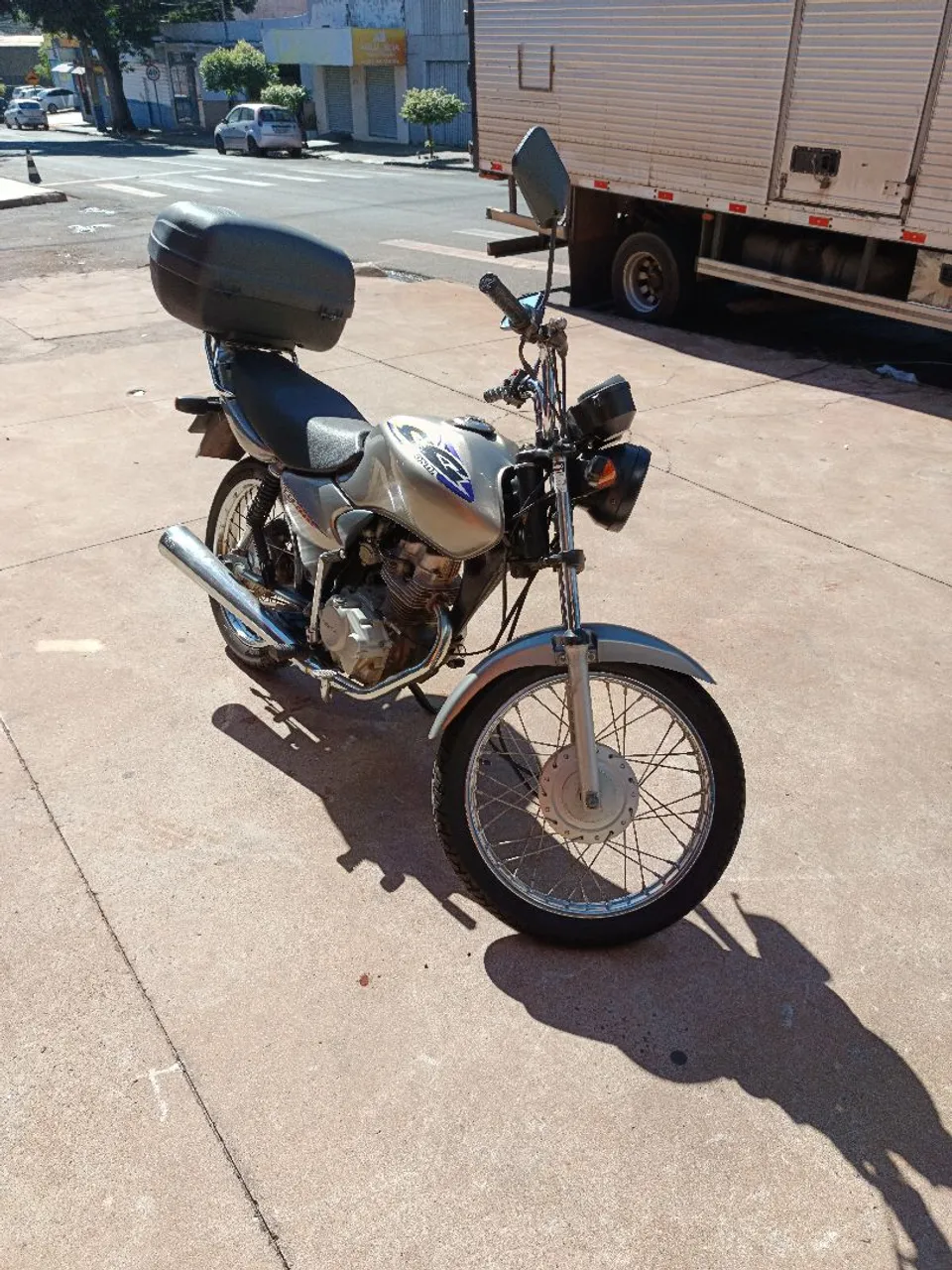 Motos HONDA CG 2001 no Brasil