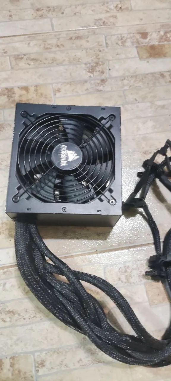 Fonte Gamer 750W 80 plus conector CPU 8 pinos - Peças de Hardware ...