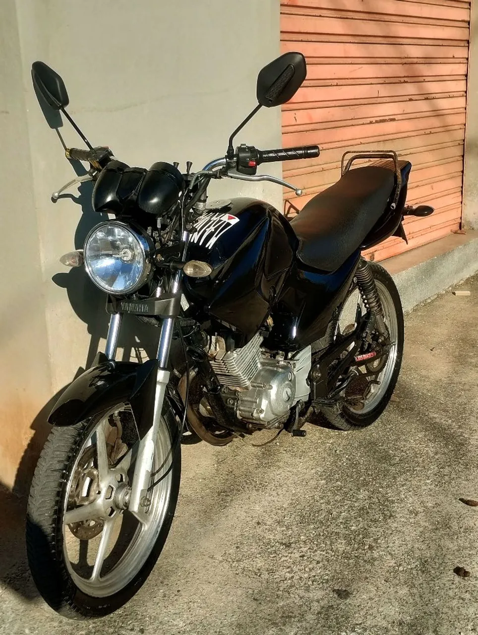 Motos YAMAHA FACTOR 2011 no Brasil