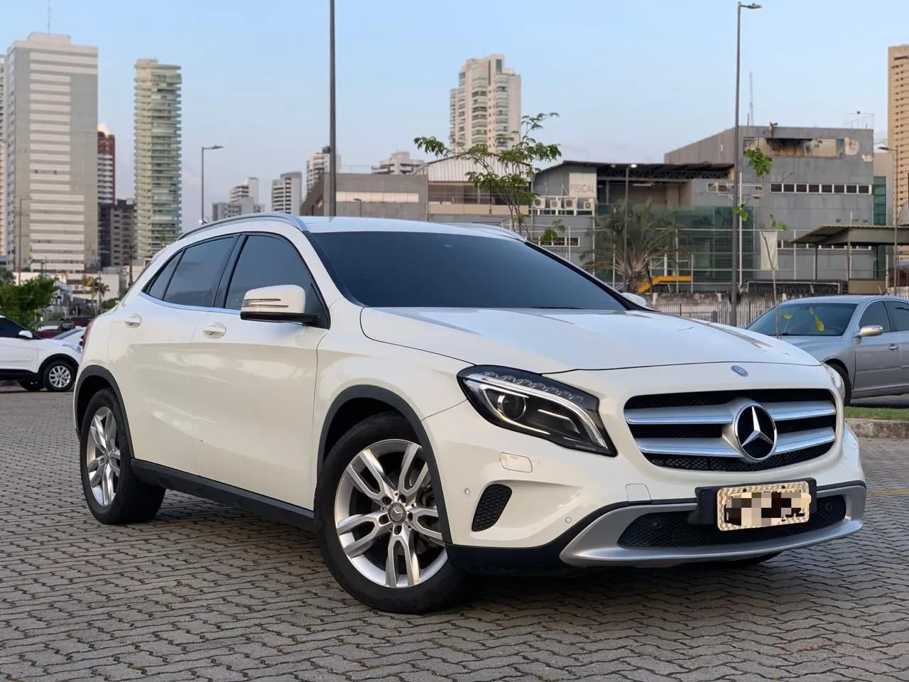 MERCEDES-BENZ GLA 2015 Usados e Novos