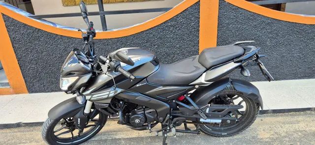 Motos BAJAJ DOMINAR no Brasil