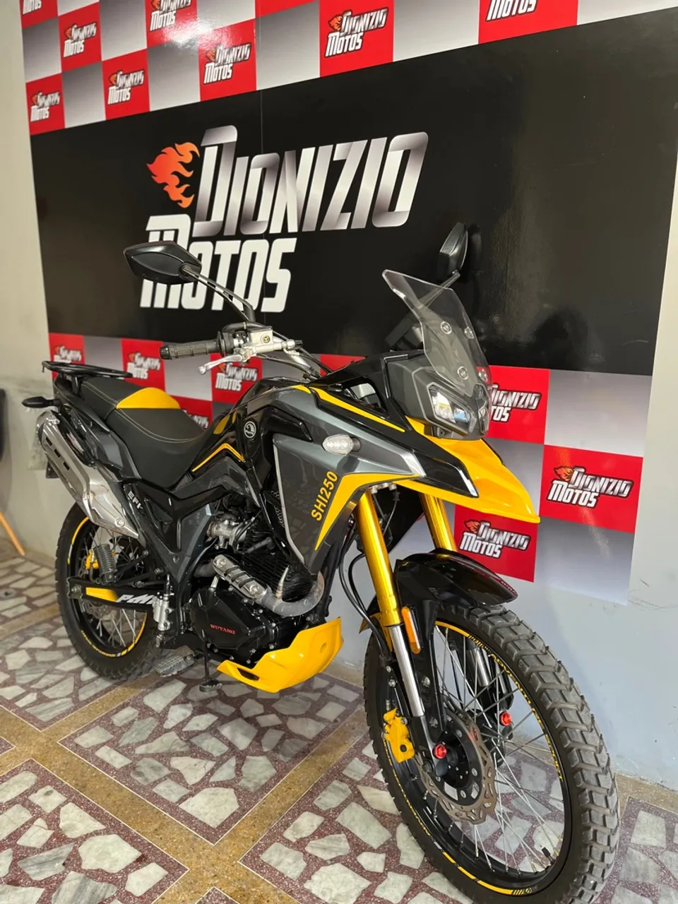 Motos SHINERAY 250F no Brasil