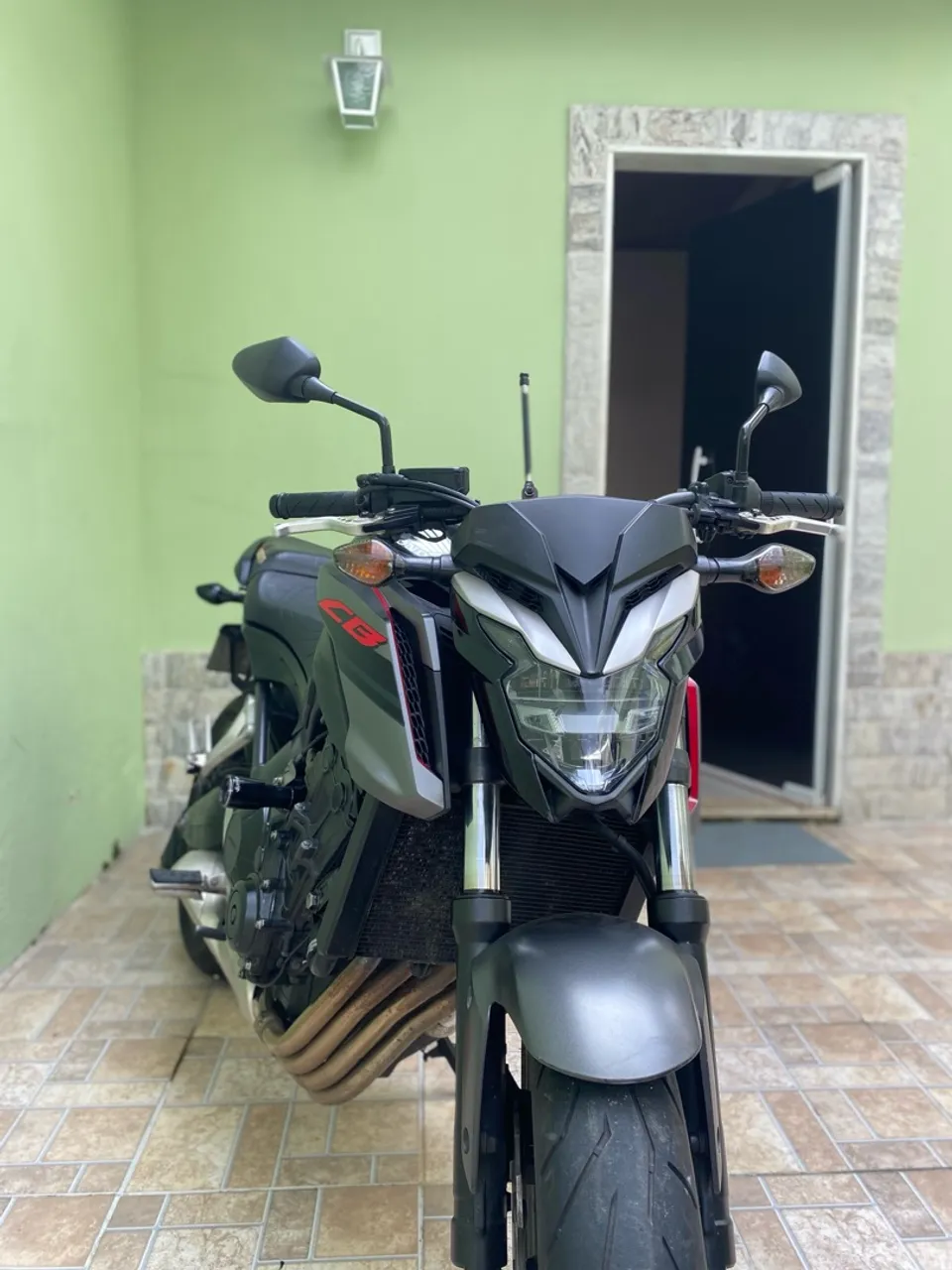 Motos HONDA CB 650F no Brasil