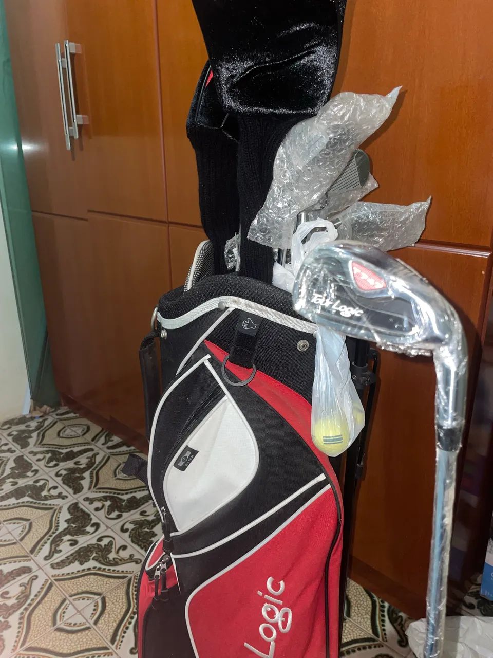 Kit de Golfe Tour Logic T747 Completo - Novíssimo! - Esportes de Quadra ...
