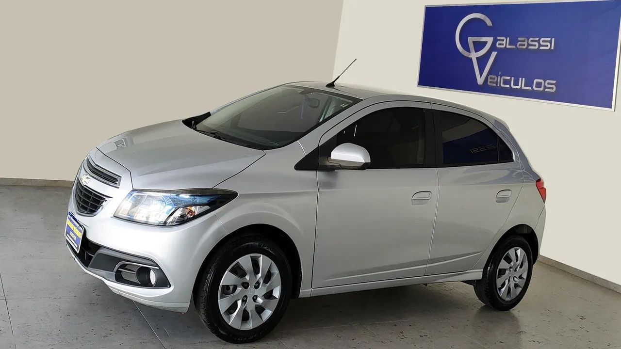 CHEVROLET ONIX 2016 Usados e Novos