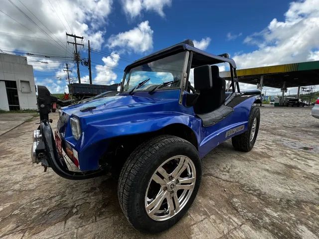 "um carro buggy" no Brasil