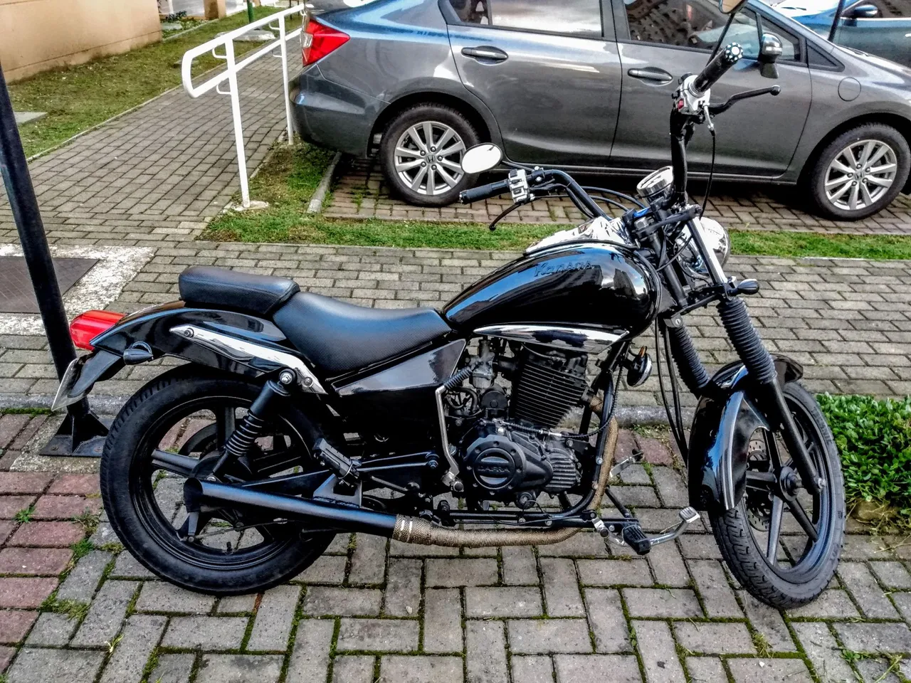 Motos DAFRA KANSAS no Brasil