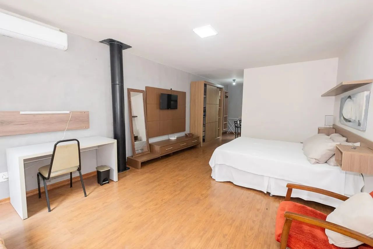 Sala Comercial Mobiliada para Locação no Centro de Pelotas, com ...