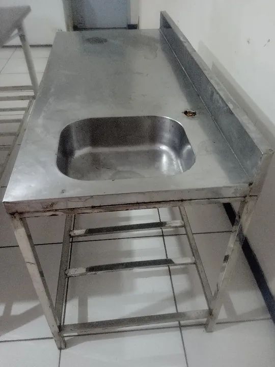 Mesa de inox com cuba de pia - Mesas - Jardim Iririú, Joinville 1385934098 | OLX