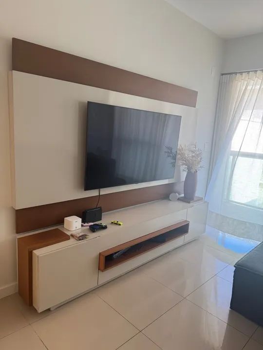 Rack e Painel em MDF BEGE E MADEIRA para Sala Ótimo Estado - Racks e ...