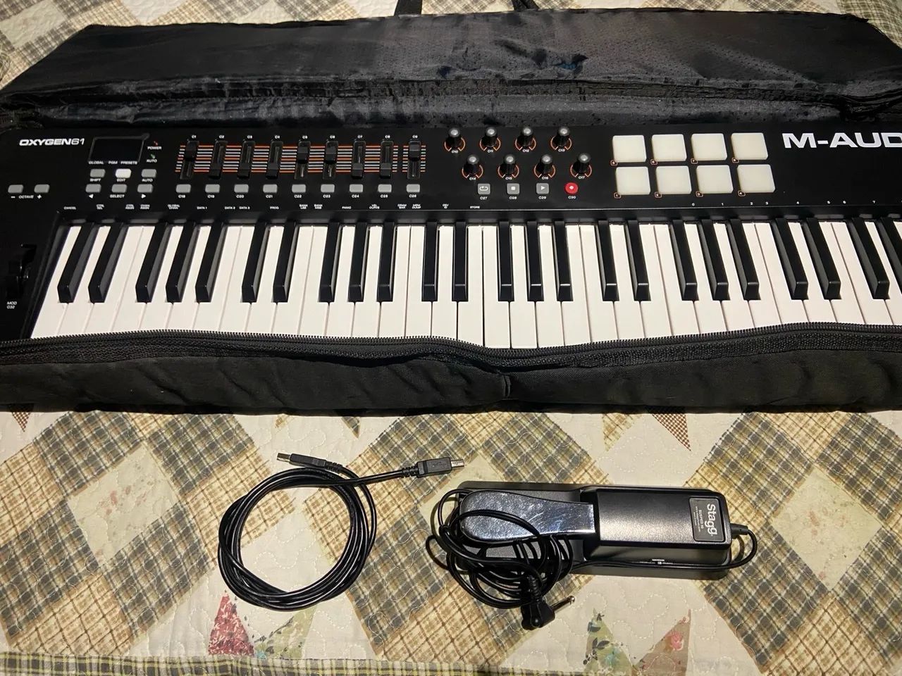 "teclado plug and play" no Brasil