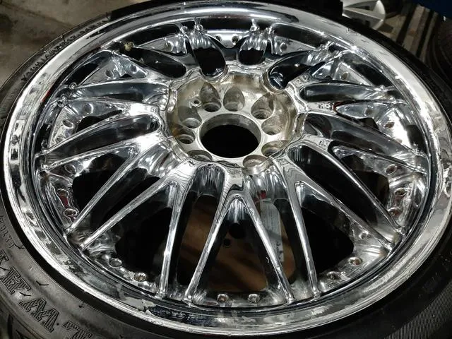 "rodas cromadas 4 furos" - Peças para carros, vans e utilitários no Brasil