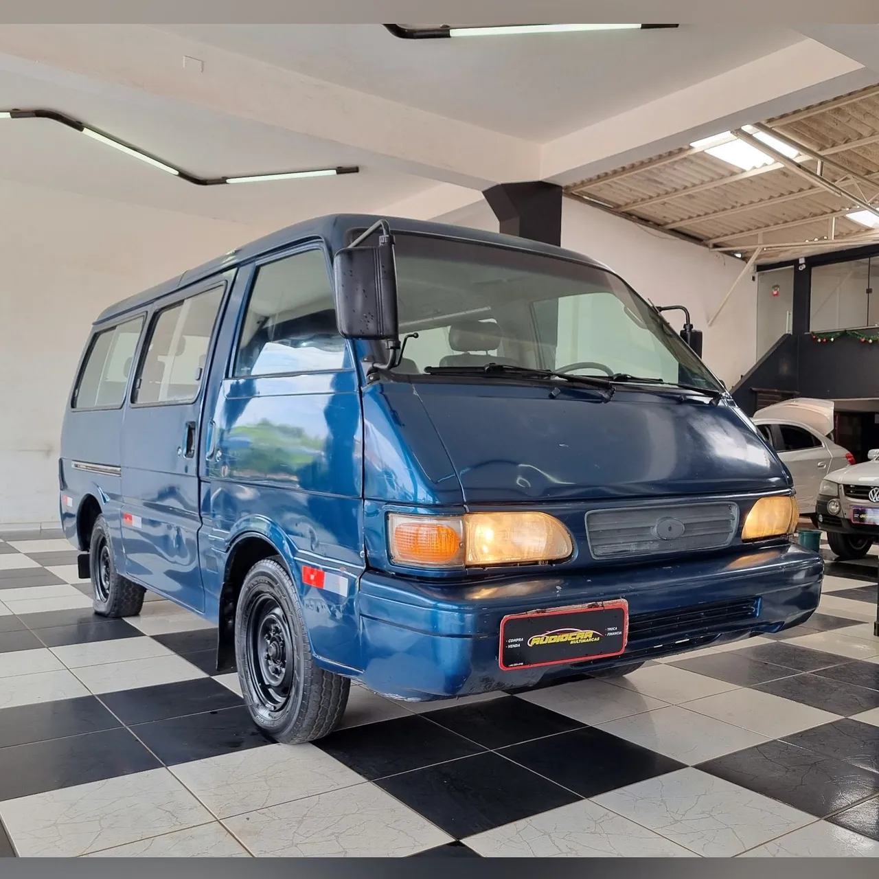 KIA MOTORS BESTA Usados e Novos