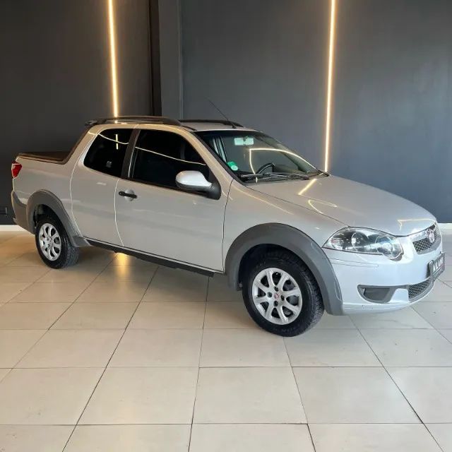 FIAT STRADA flex 2015 Usados e Novos