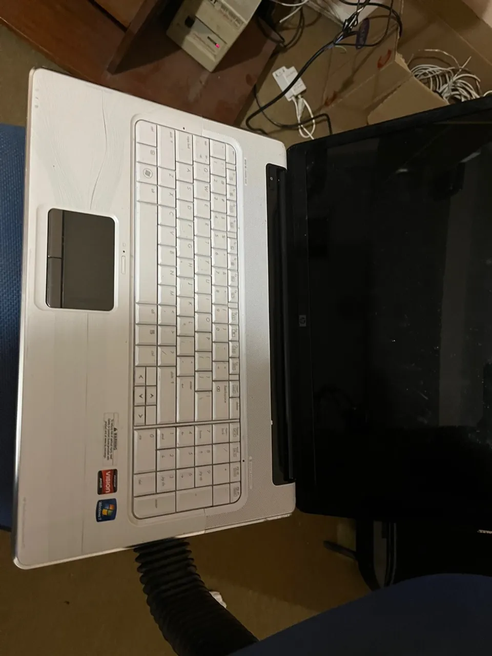 17 polegadas ou maior no Brasil