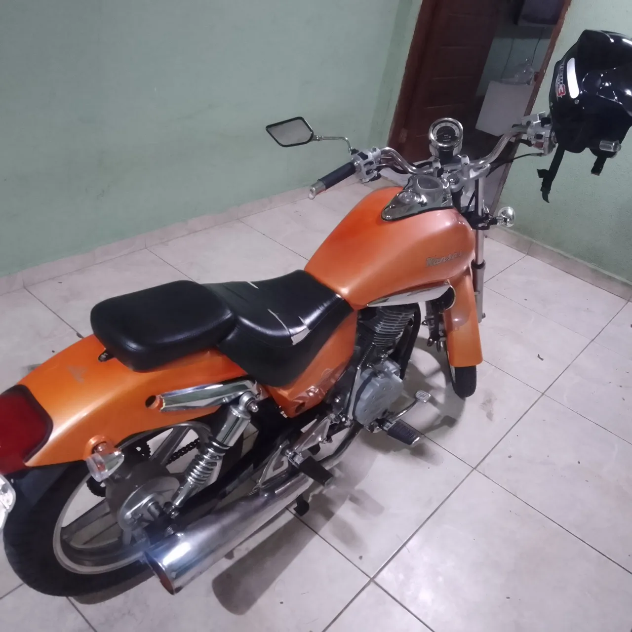 Motos DAFRA KANSAS no Brasil