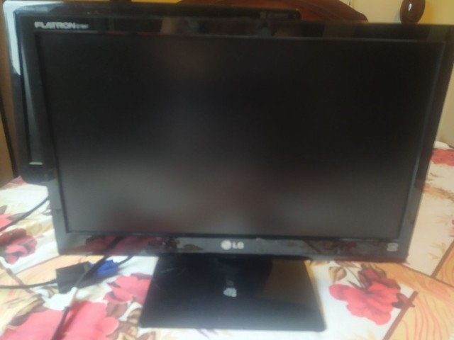 Monitor lg flatron e1941 | +34 anúncios na OLX Brasil