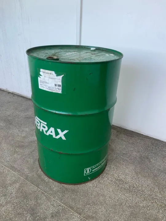 "tonel de 200 litros" no Brasil