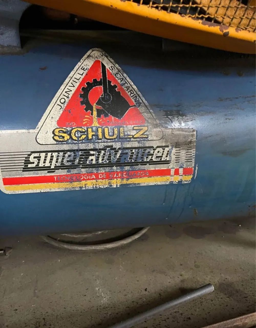 Compressor de ar Schulz 90 pés motor Weg 20CV - Máquinas para produção ...
