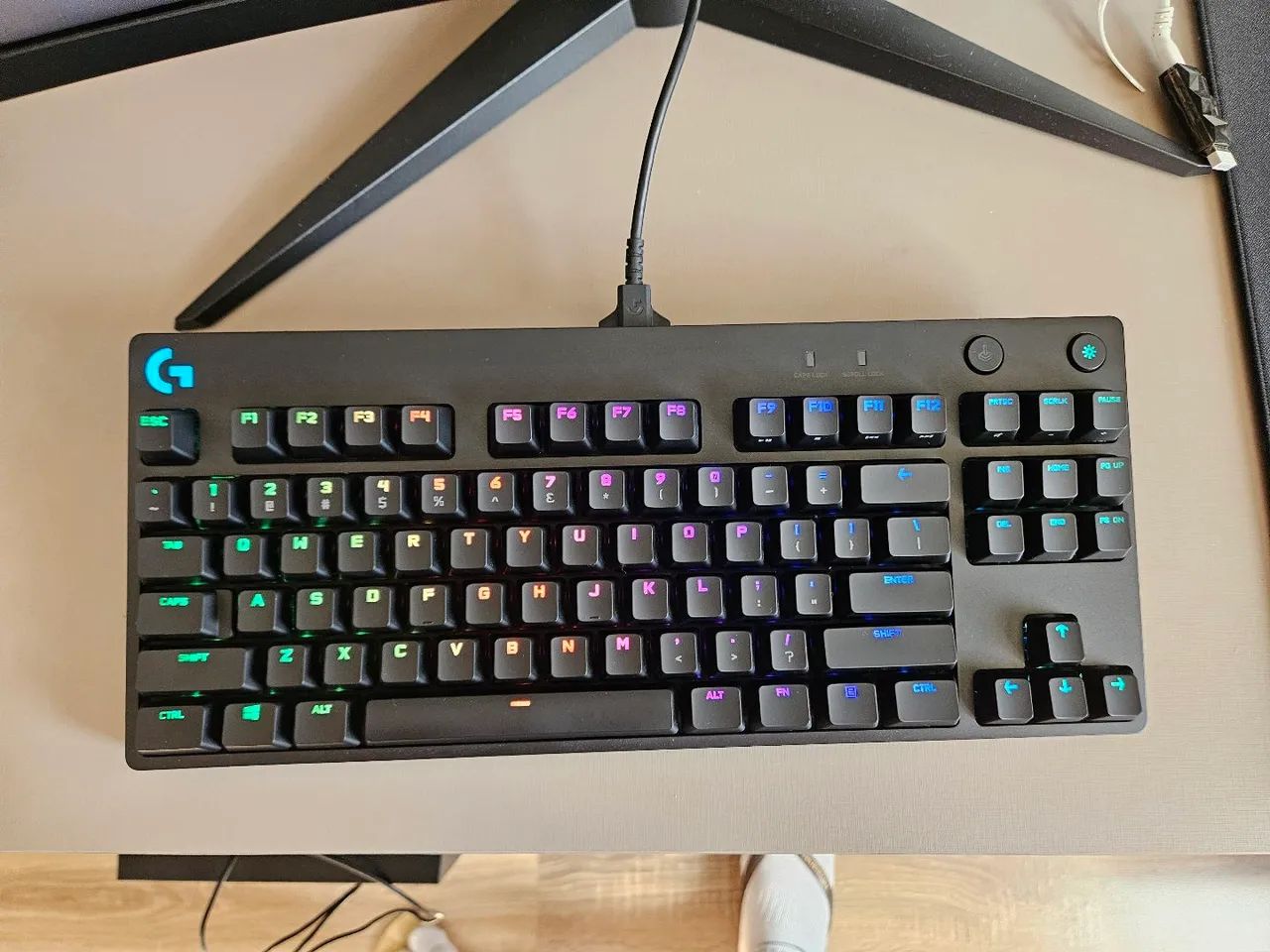 "teclado logitech g" no Brasil