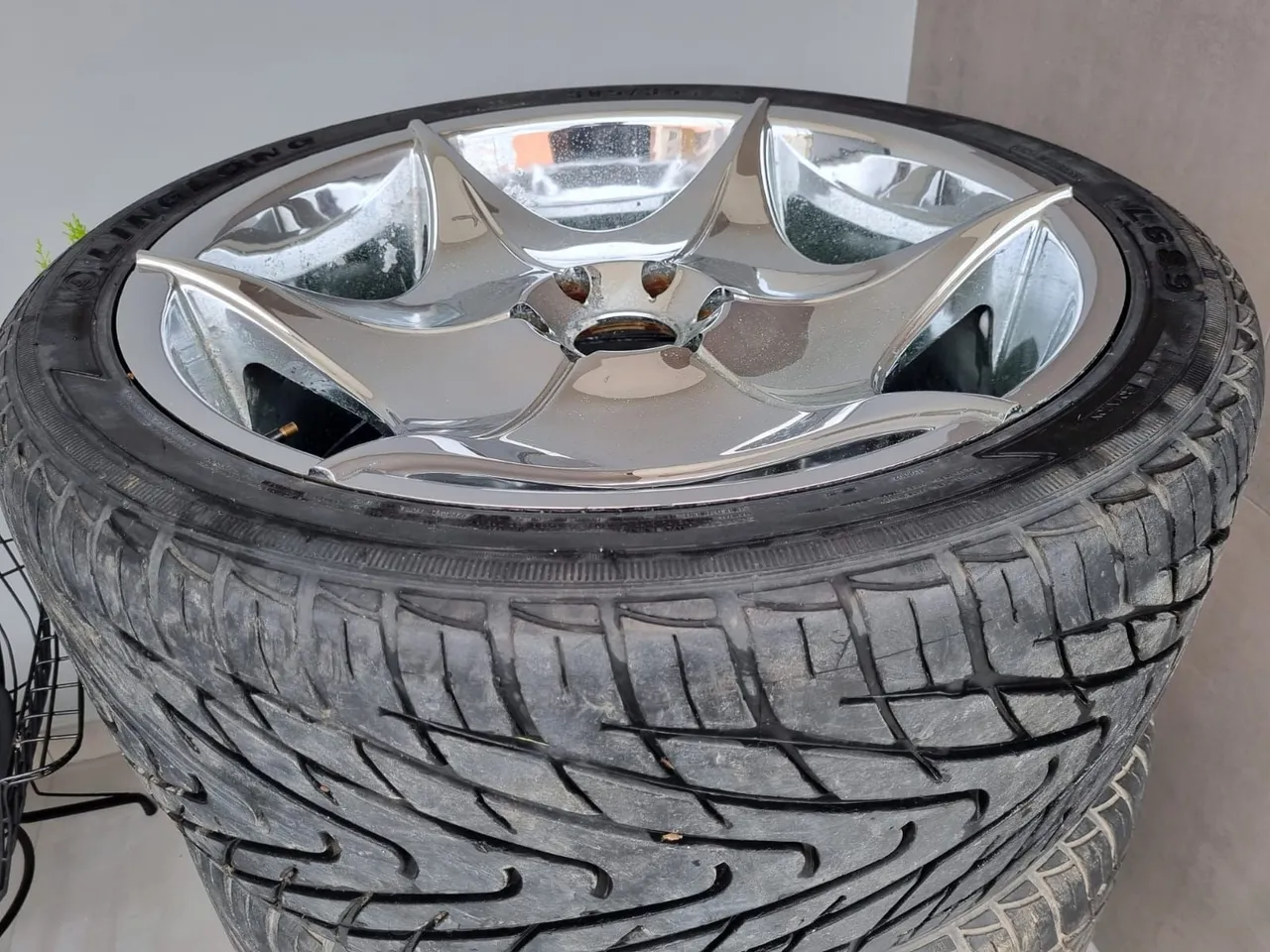 "rodas cromadas" - Peças para carros, vans e utilitários no Brasil